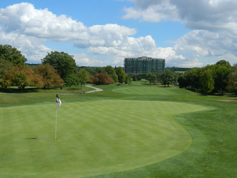 Seven Bridges Golf Club