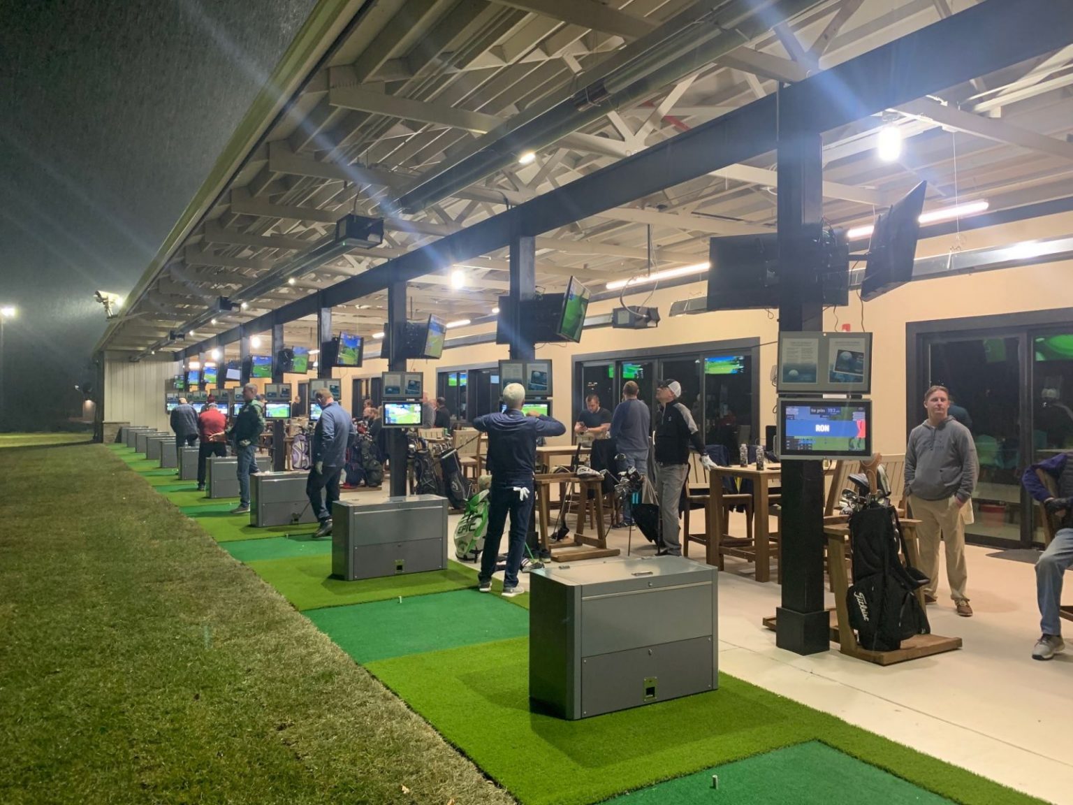 Where to Play Golf During the Winter in Chicago