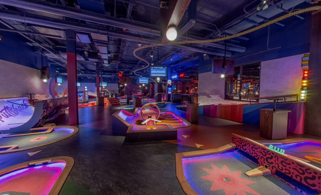 Puttshack Oakbrook Indoor Mini Golf - Chicago Golf Report